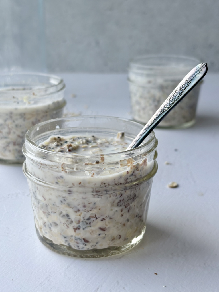 Toddler Friendly Overnight Oats Recipe (with Flax, Hemp and Chia ...